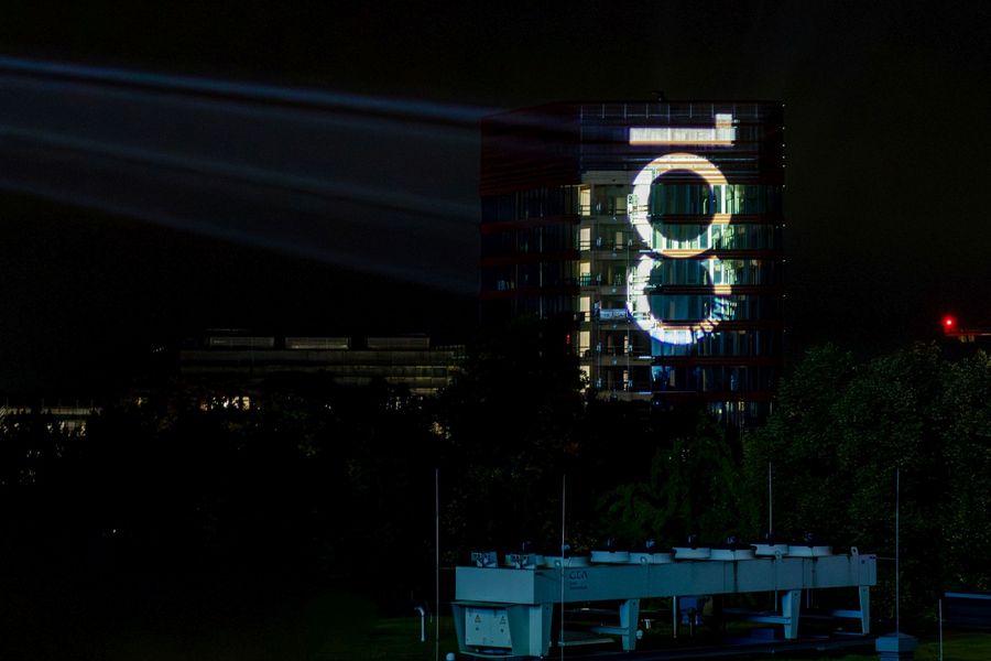 Ein Leucht-Turm fernab der Küste: Zur „Langen Nacht“ lässt die Uni ...