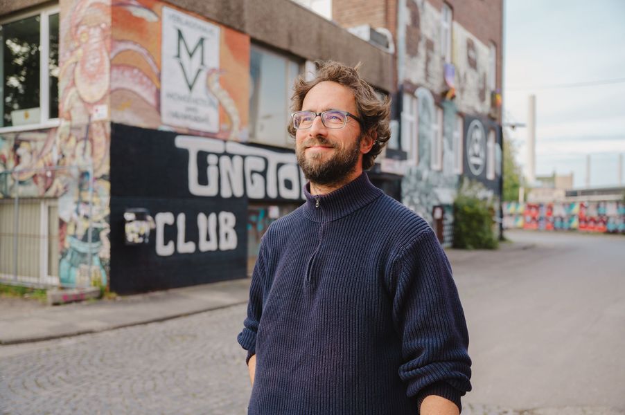 Bibel-Verleger, Szene-Kassenwart und Fensterputzer: Wie Johannes Monse ...