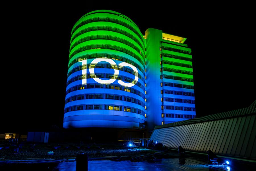 Ein Leucht-Turm fernab der Küste: Zur „Langen Nacht“ lässt die Uni ...